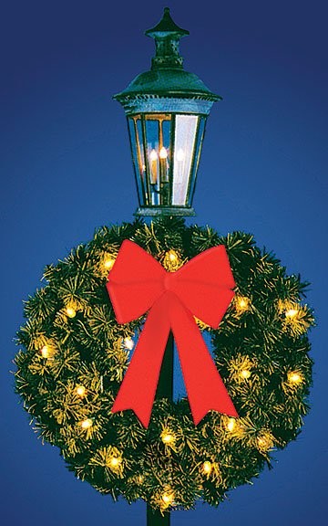 CENTER MOUNT WREATH WITH BOW